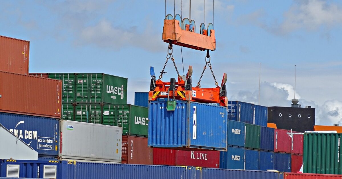 Shipping industry tells MEPs to put ship CO2 in ETS in crucial… | T&E